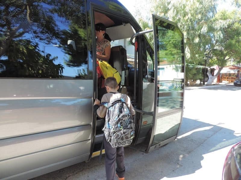 Παρέμβαση για την αναστολή δρομολογίων μεταφοράς μαθητών