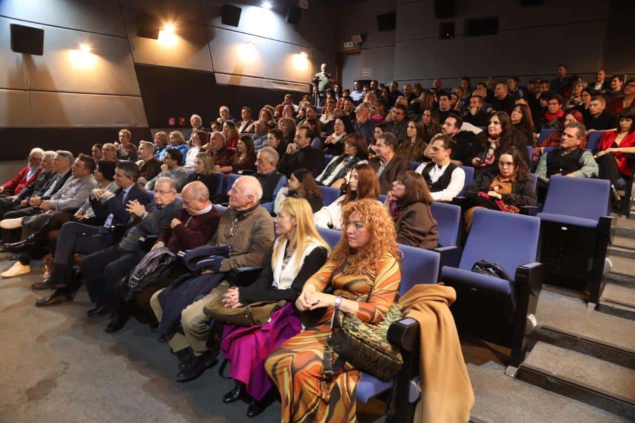 Απονεμήθηκαν τα βραβεία της Ε.Σ.Ε. και του Ιδρύματος Μιχάλη Κακογιάννη ...